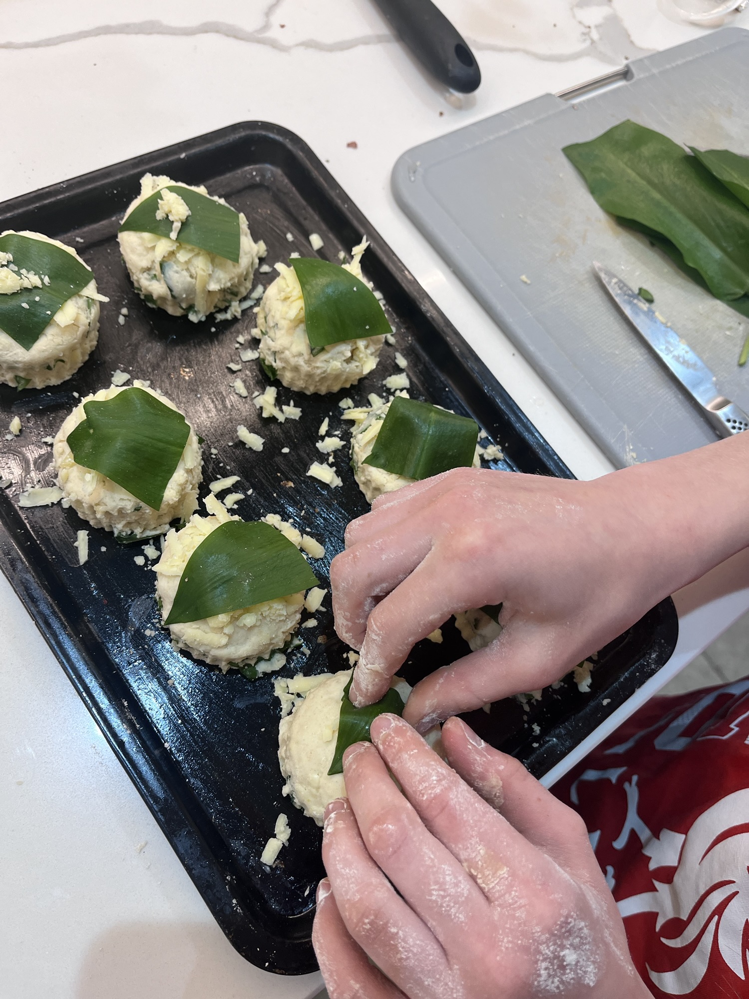 Cheese scones – @Shelovescake